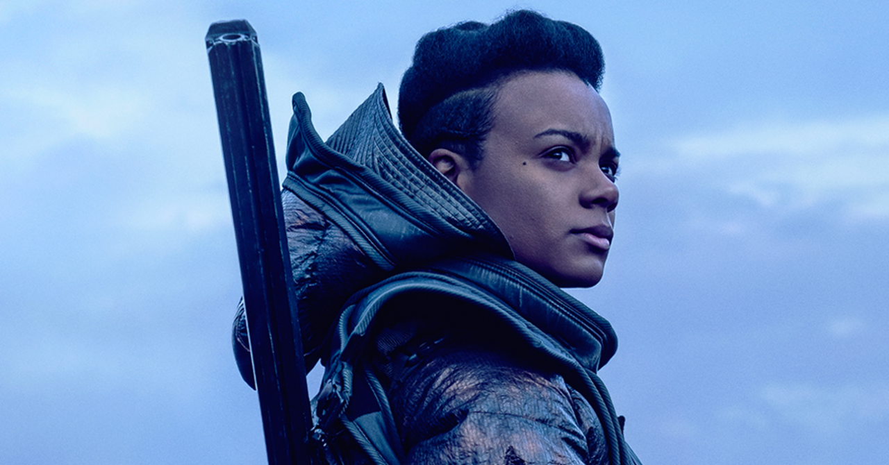 Foundation Tries to Create a Sci-Fi Epic for the Masses to Mixed ...